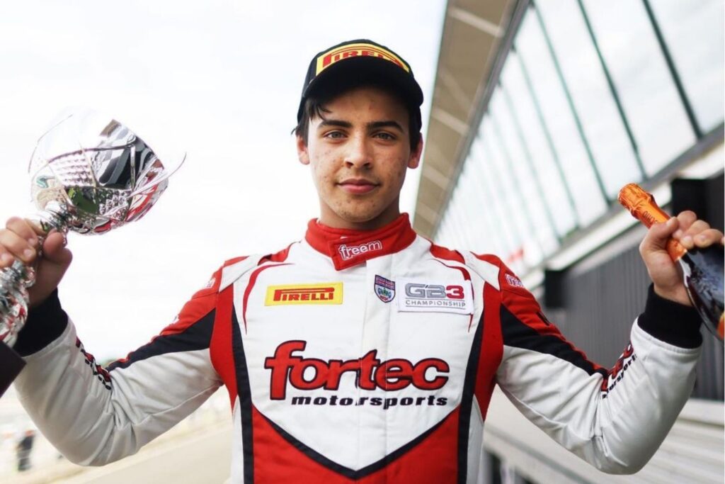 Roberto Faria entra para academia de pilotos do grupo Sauber | Racing ...