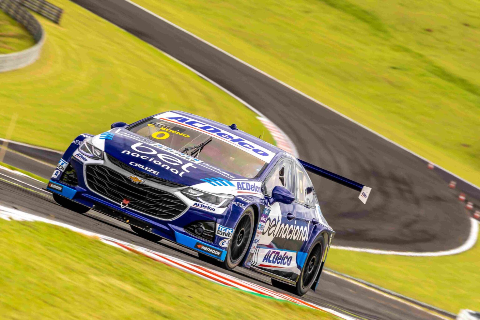 Maior campeão da Stock Car em atividade está de volta: Cacá Bueno ...