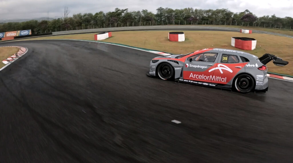 Novo Stock Car SUV 2025 revelado: veja o carro Chevrolet Tracker de corrida