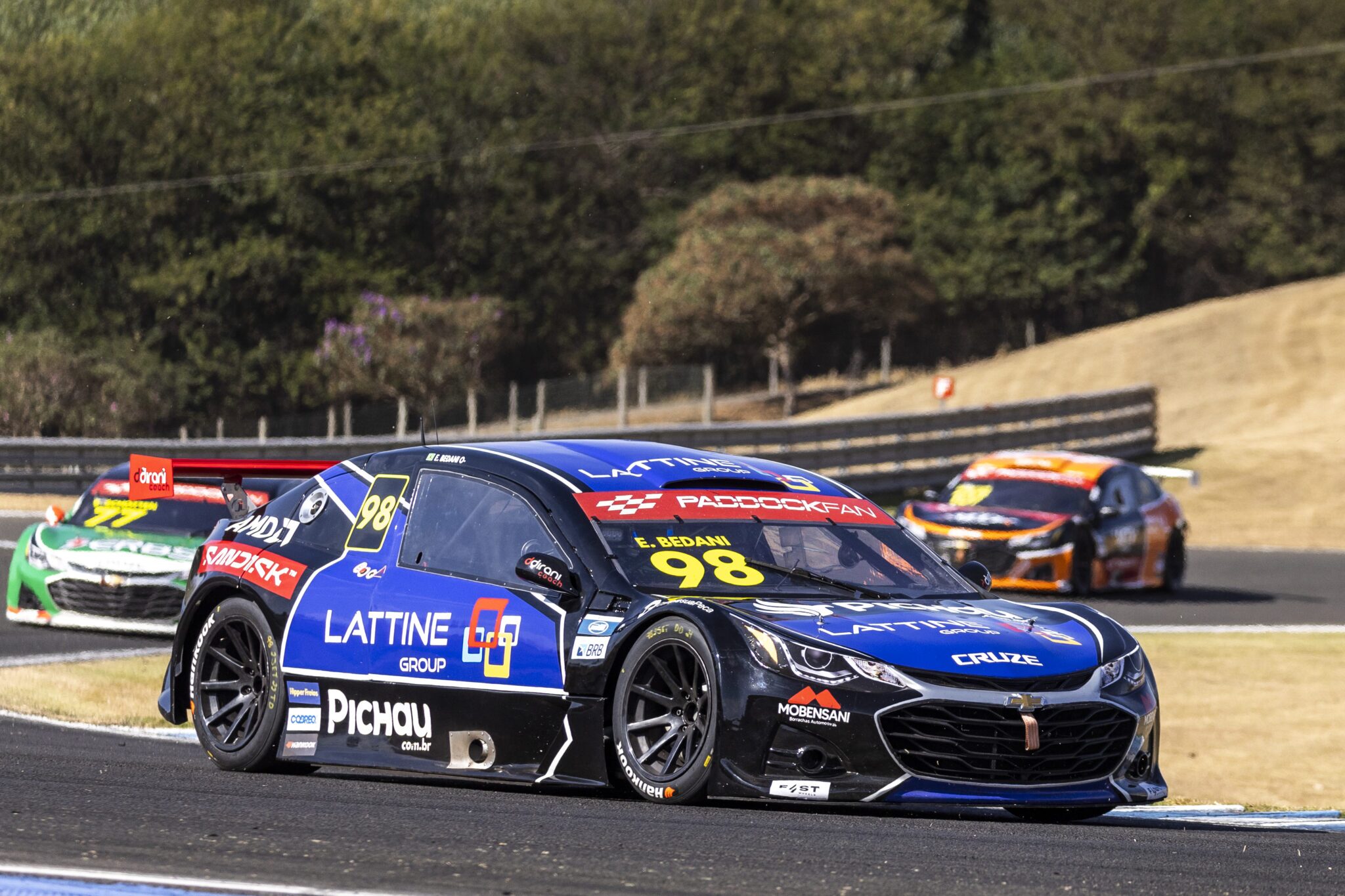 Enzo Bedani sobe novamente no pódio e lidera a Stock Light na metade da ...