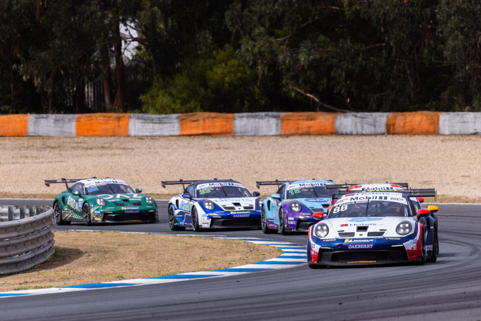 Enzo Fittipaldi mostra pilotagem combativa e garante pódio em estreia ...